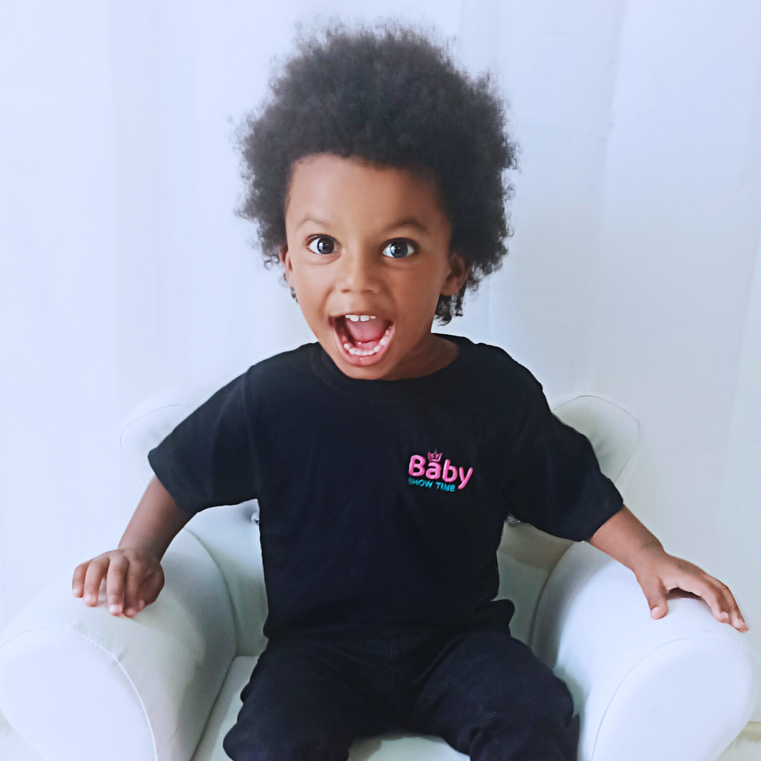 Standard Tee - Black - Baby Show Time